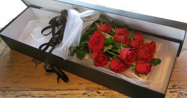 Red Roses in a Gift Box